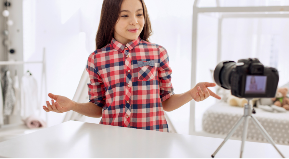 Educator stories: Coaching students in 1-on-1 acting lessons ...